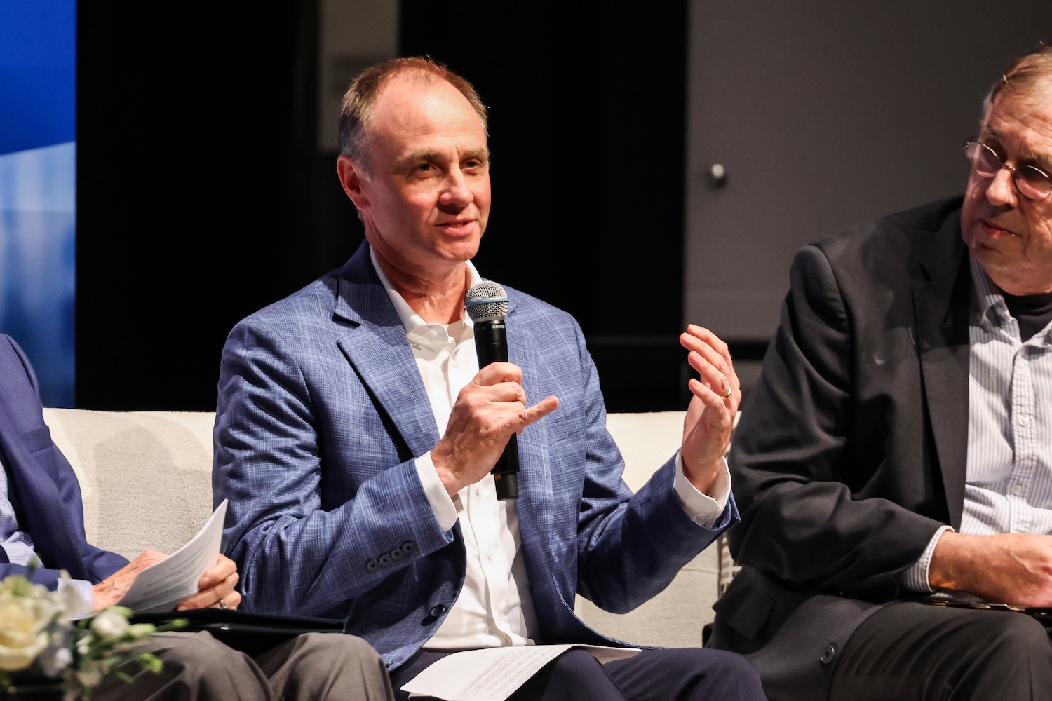 Perspectives – The Blade